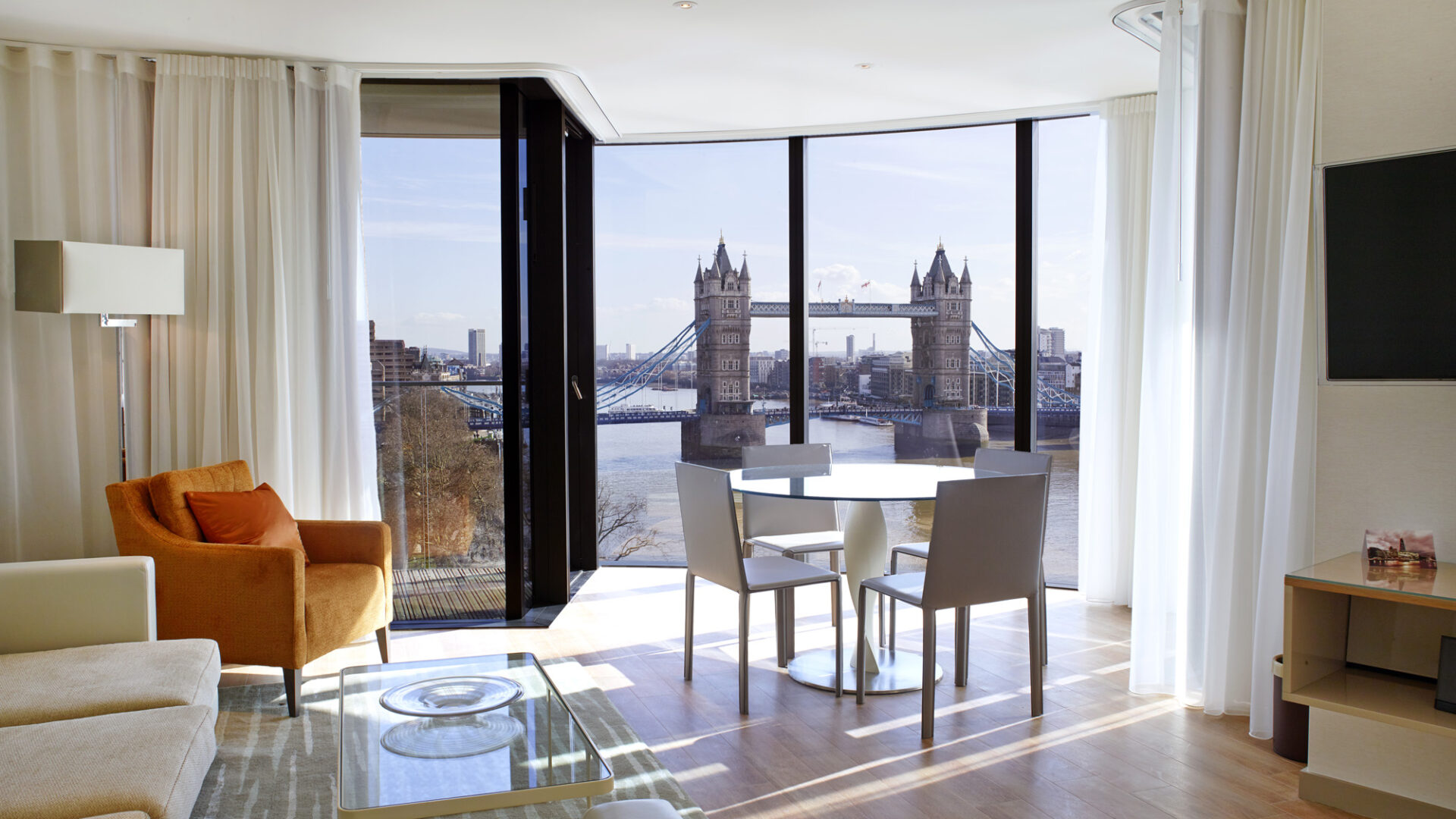 Cheval Three Quays | Serviced Apartments near Tower Bridge