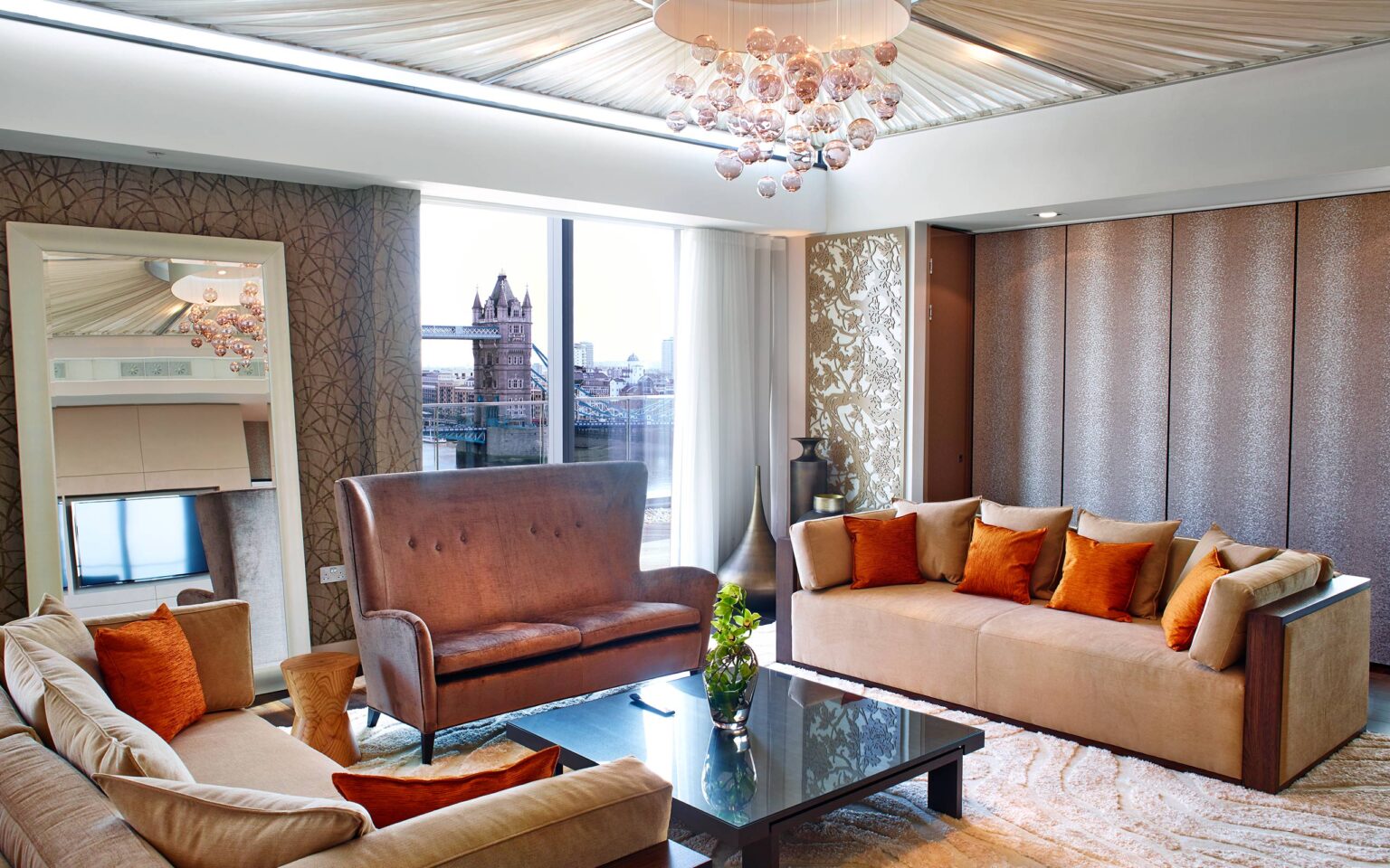 Serviced Apartments Near Tower Bridge | Cheval Three Quays