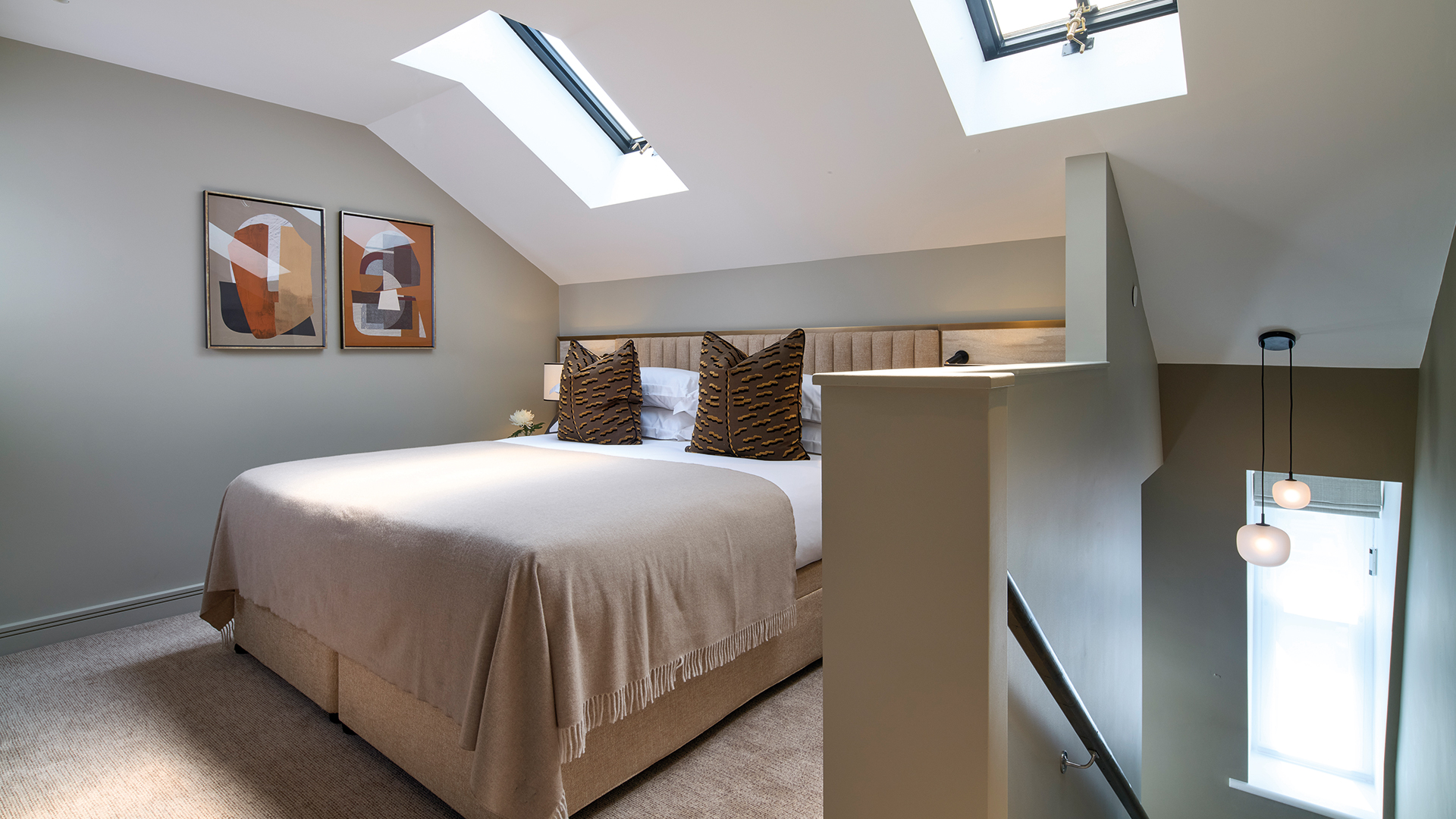 Luxury Two Bedroom Loft in London | Cheval Phoenix House